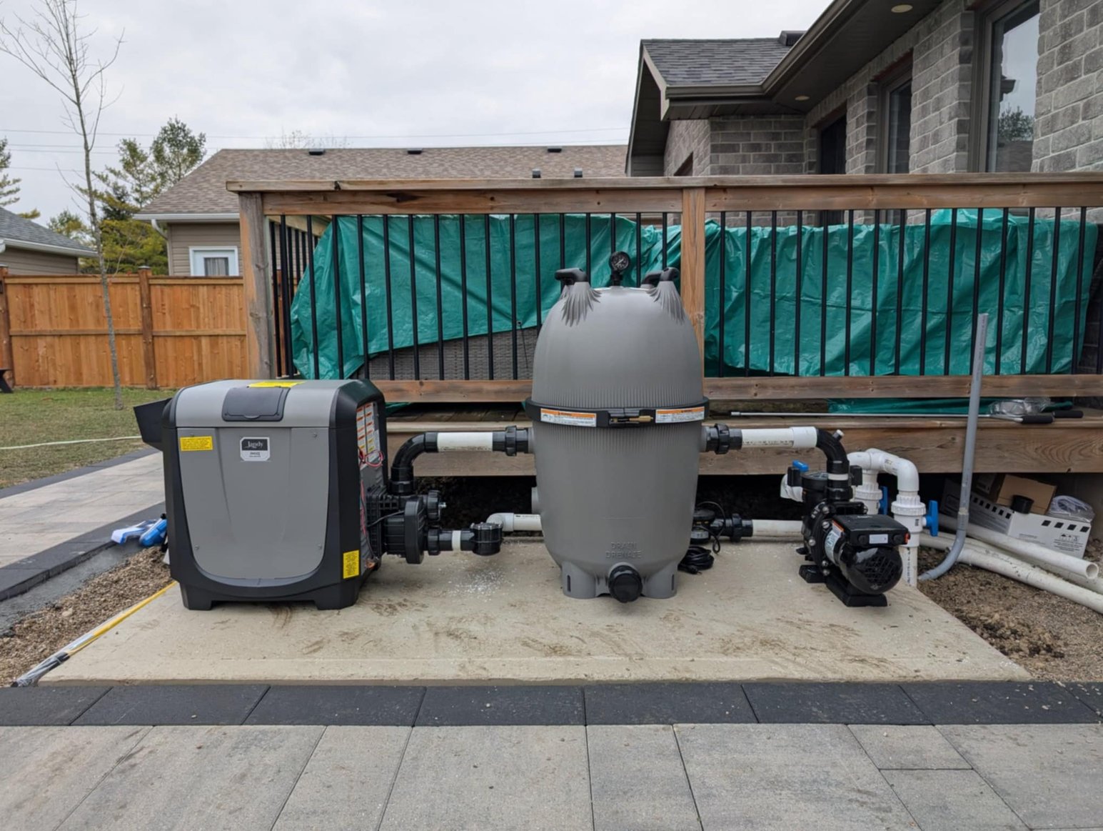 How To Clean A Cartridge Pool Filter - Step By Step Guide